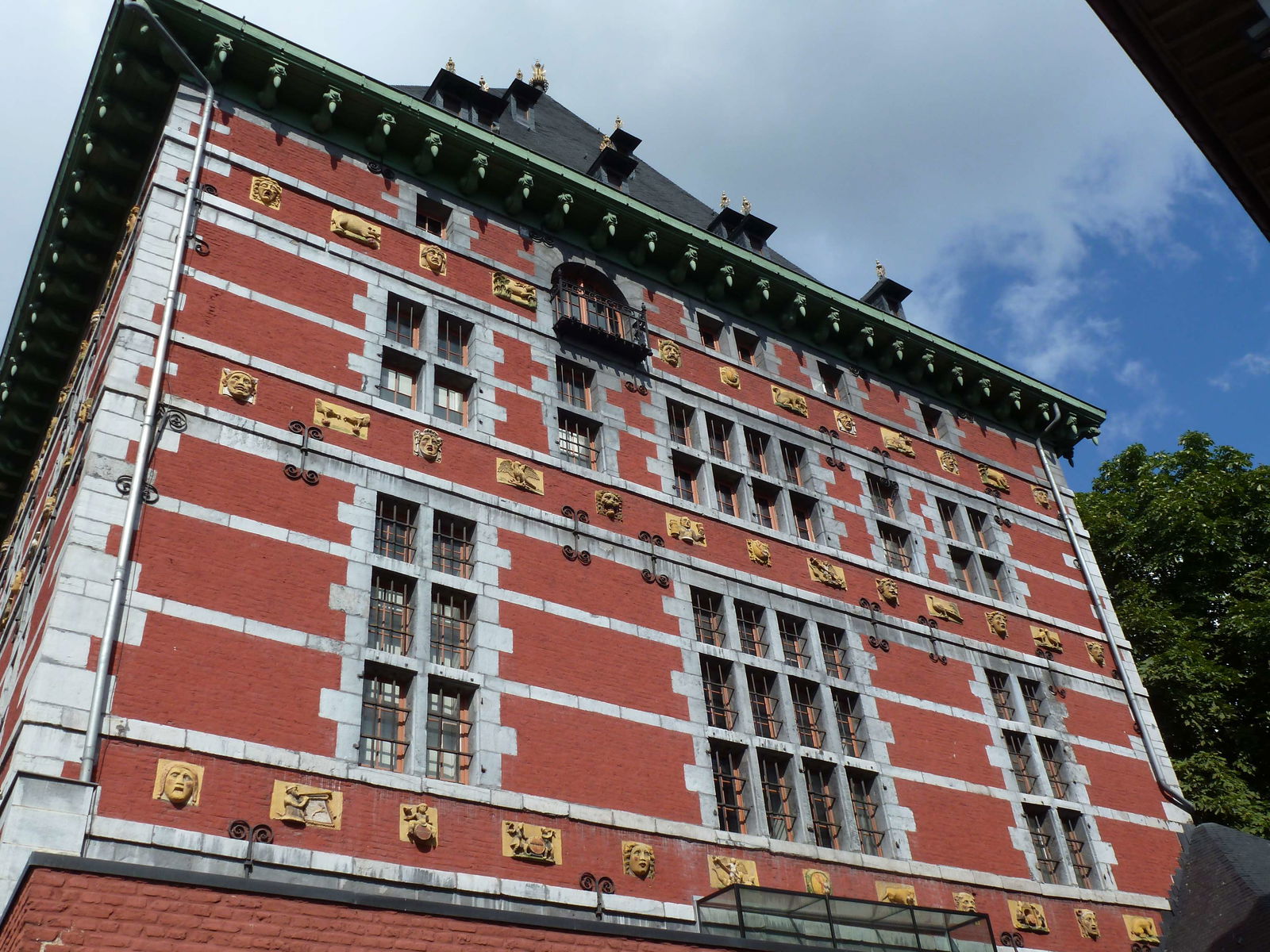 Musée Le Grand Curtius (Liège) - Visitor Information & Reviews