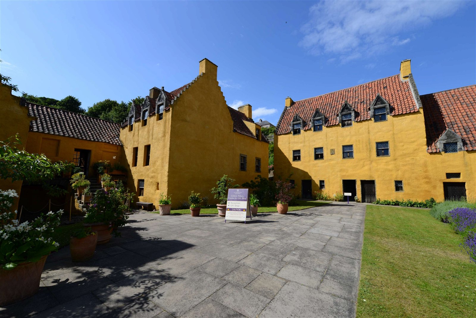 Culross Palace Townhouse and Study (Culross) - Visitor Information ...