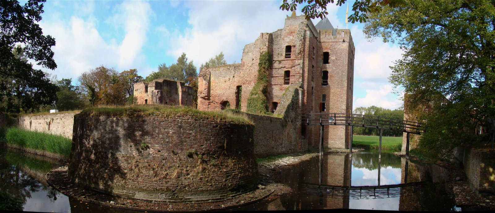 Ruïne van Brederode (Santpoort) - Visitor Information & Reviews