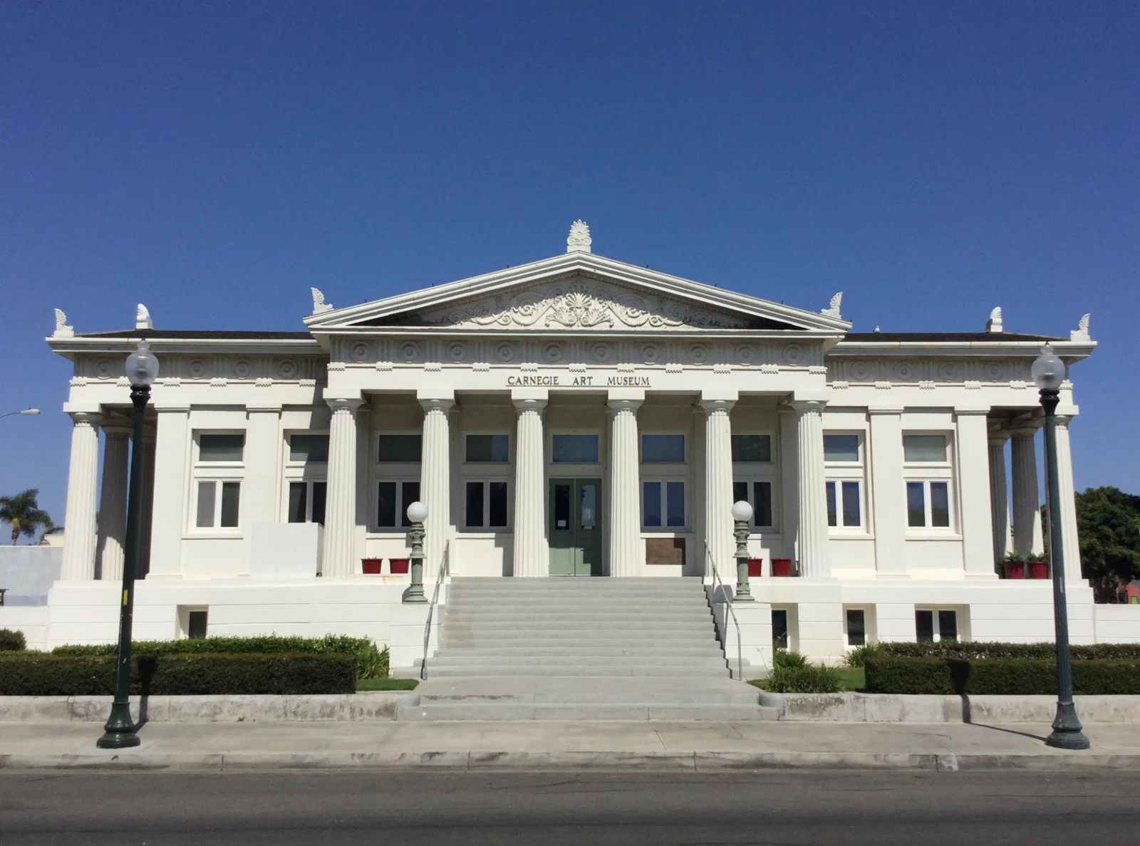 Carnegie Art Museum (Oxnard) - Visitor Information & Reviews