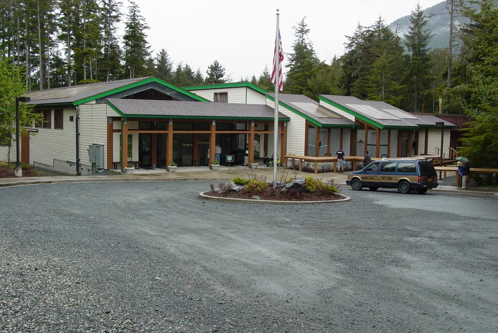 Alaska Raptor Center (Sitka) - Visitor Information & Reviews