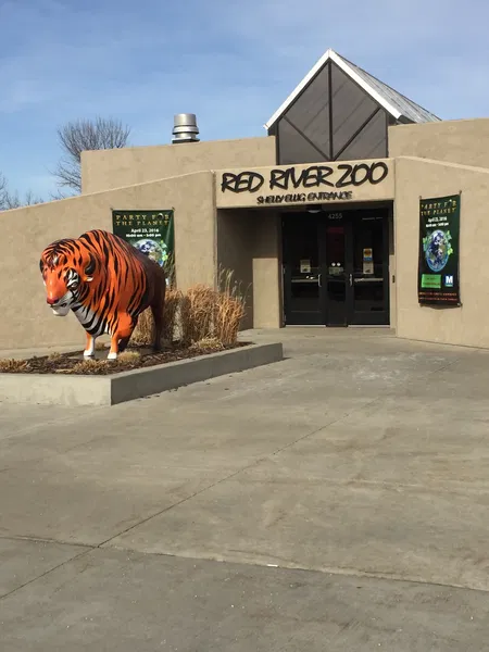 Red River Zoo Fargo Visitor Information Reviews Red River Zoo Fargo Visitor Information Reviews