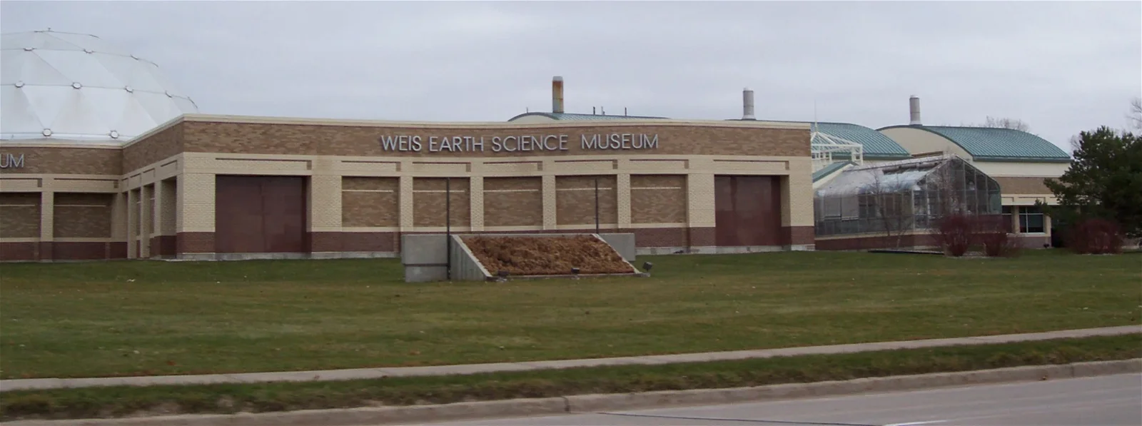 Weis Earth Science Museum (Menasha) - Visitor Information & Reviews