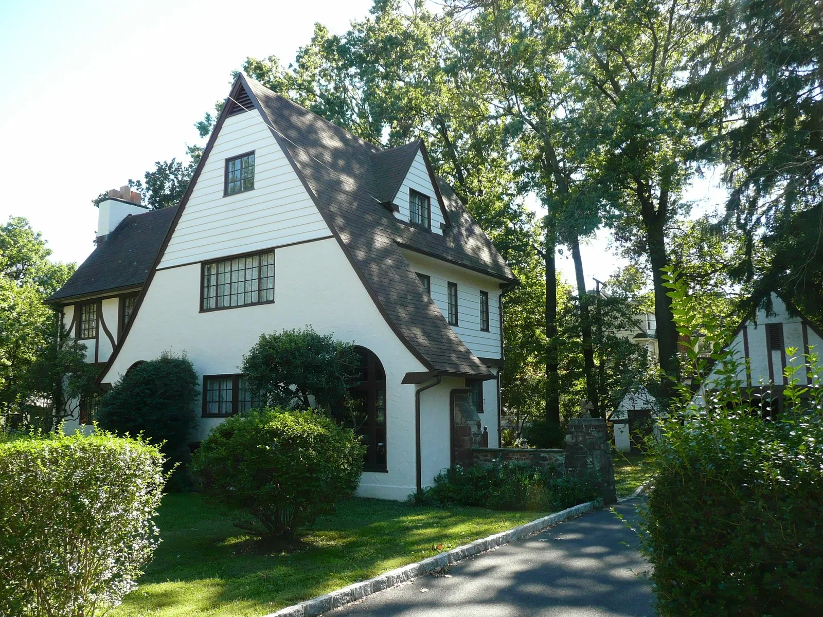 Montclair: Discover all 15+ Museums, Exhibitions & Discounts