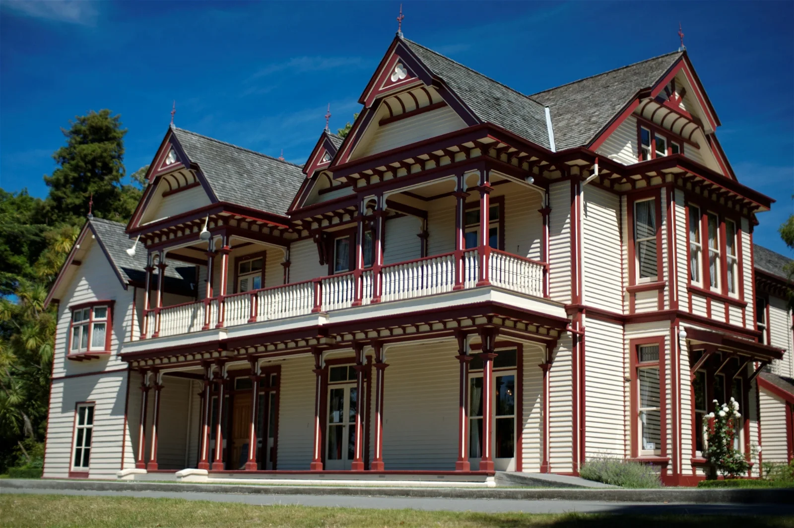 Riccarton House and Bush (Christchurch) - Visitor Information & Reviews