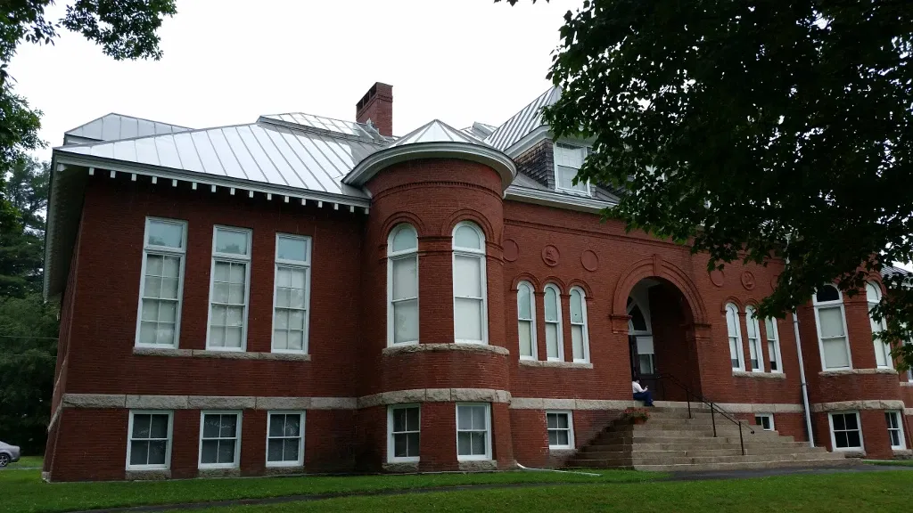 L.C. Bates Museum (Fairfield) - Visitor Information & Reviews