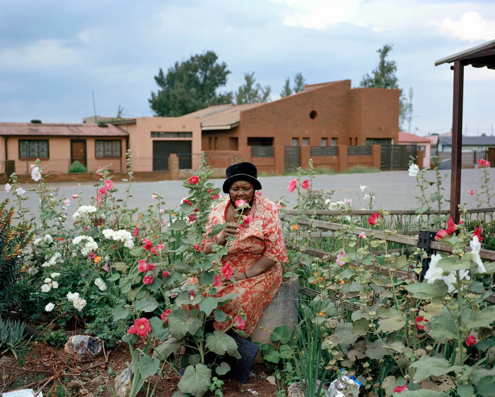 Lindokuhle Sobekwa - Umkhondo. Tracing memory - Exhibition at Huis ...