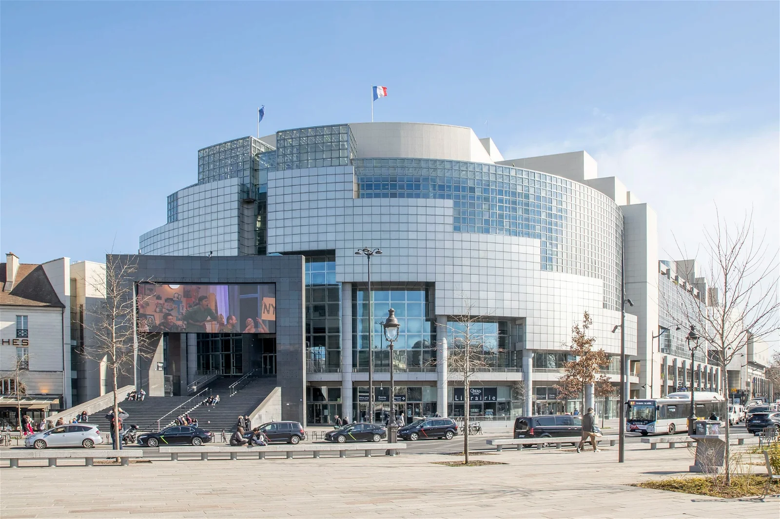 Grand Palais Immersif (Paris) - Visitor Information & Reviews