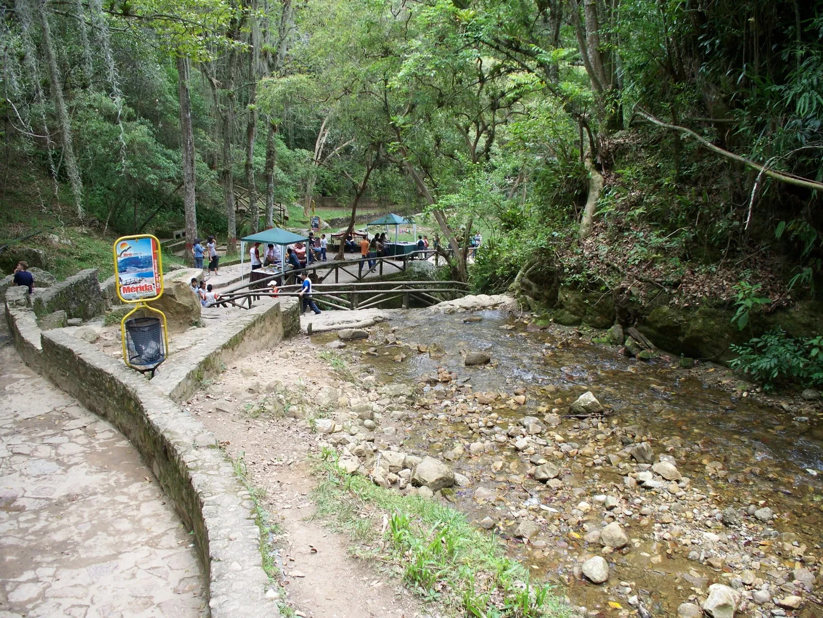 Parque Zoológico los Chorros de Milla (Chorros de Milla) - Informations ...