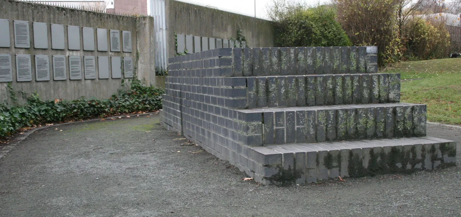 Gedenkstätte KZ-Außenlager Schillstraße (Brunswick) - Visitor ...