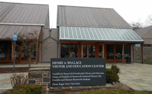 FDR Presidential Library & Museum (Hyde Park) - Visitor Information ... FDR Presidential Library & Museum (Hyde Park) - Visitor Information ...