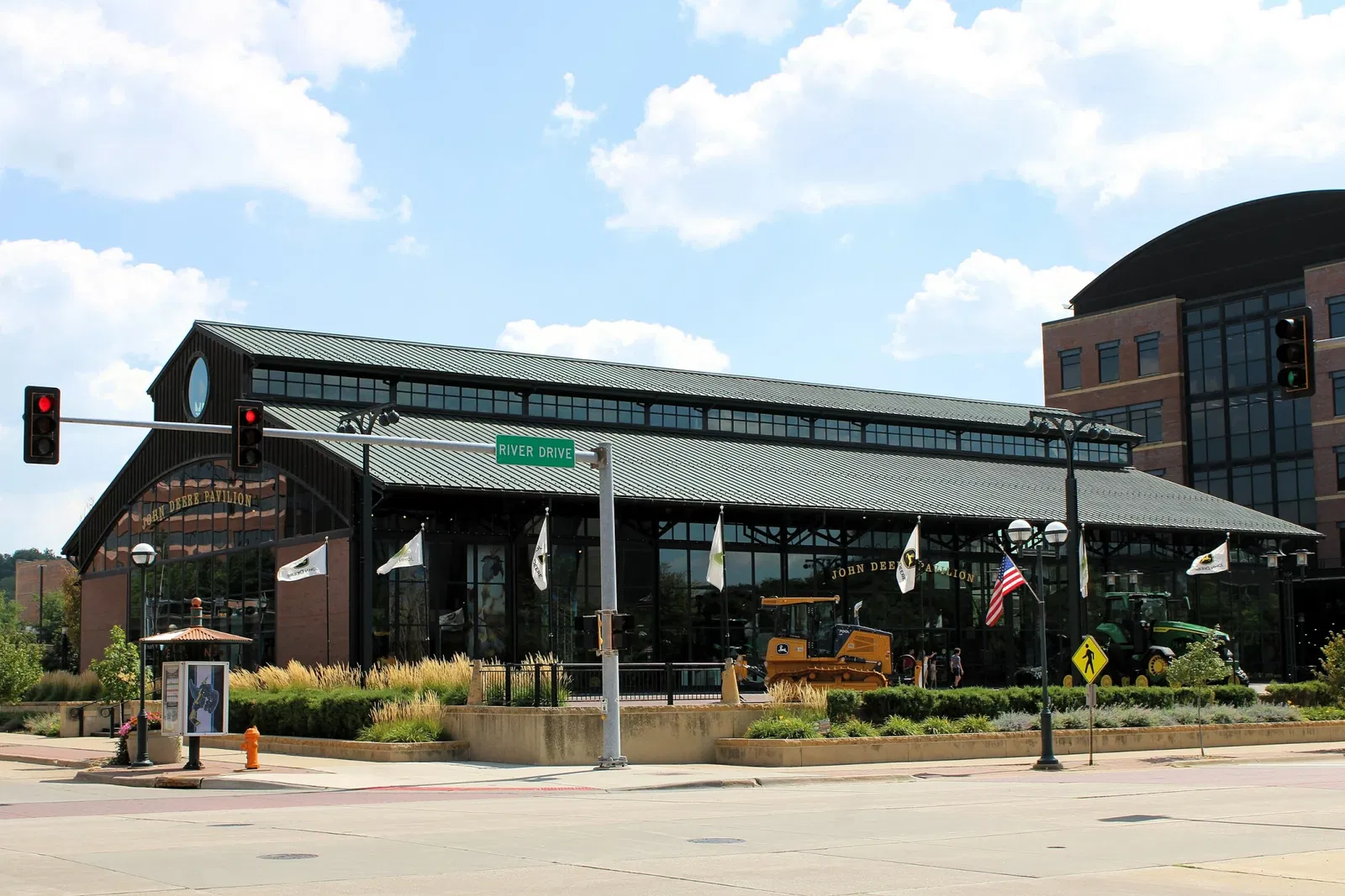 John Deere Pavilion (Moline) - Visitor Information & Reviews