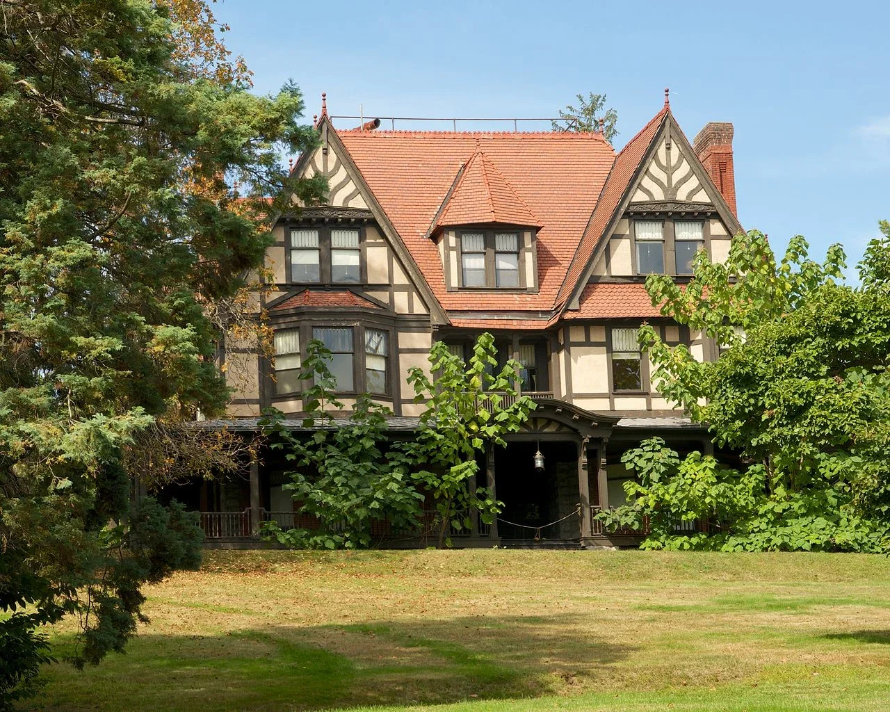 Charles S. Shultz House (Montclair) - Visitor Information & Reviews