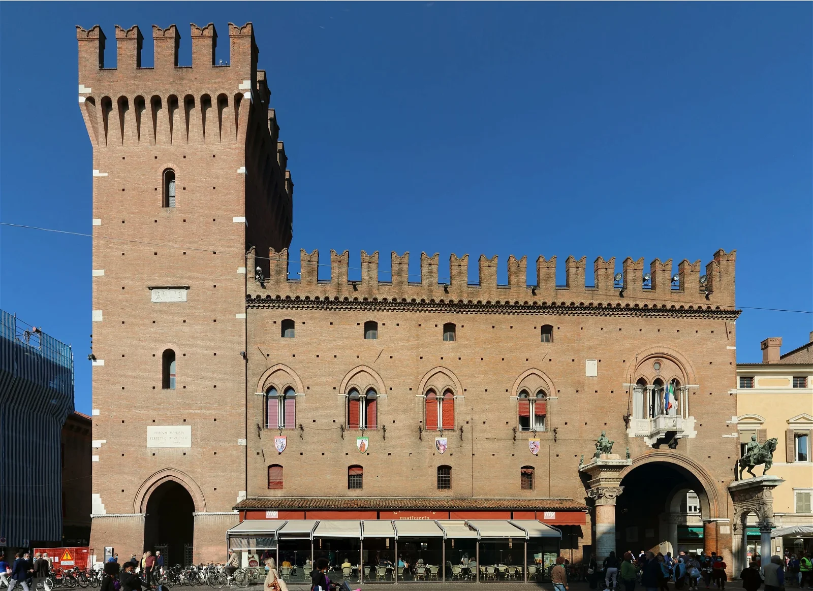 Ferrara: Discover all 39+ Museums, Exhibitions & Discounts