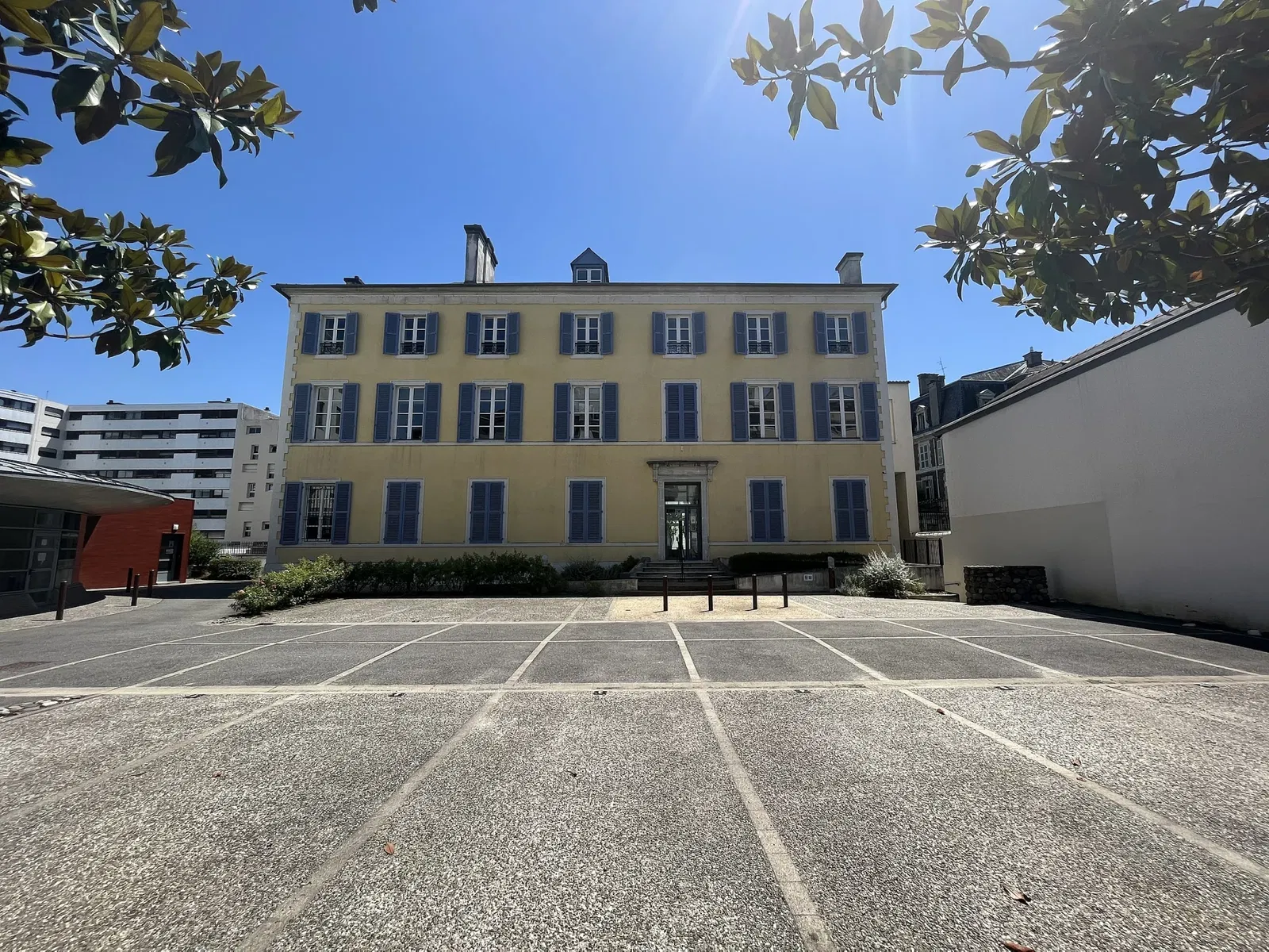 Pau: Discover all 8+ Museums, Exhibitions & Discounts