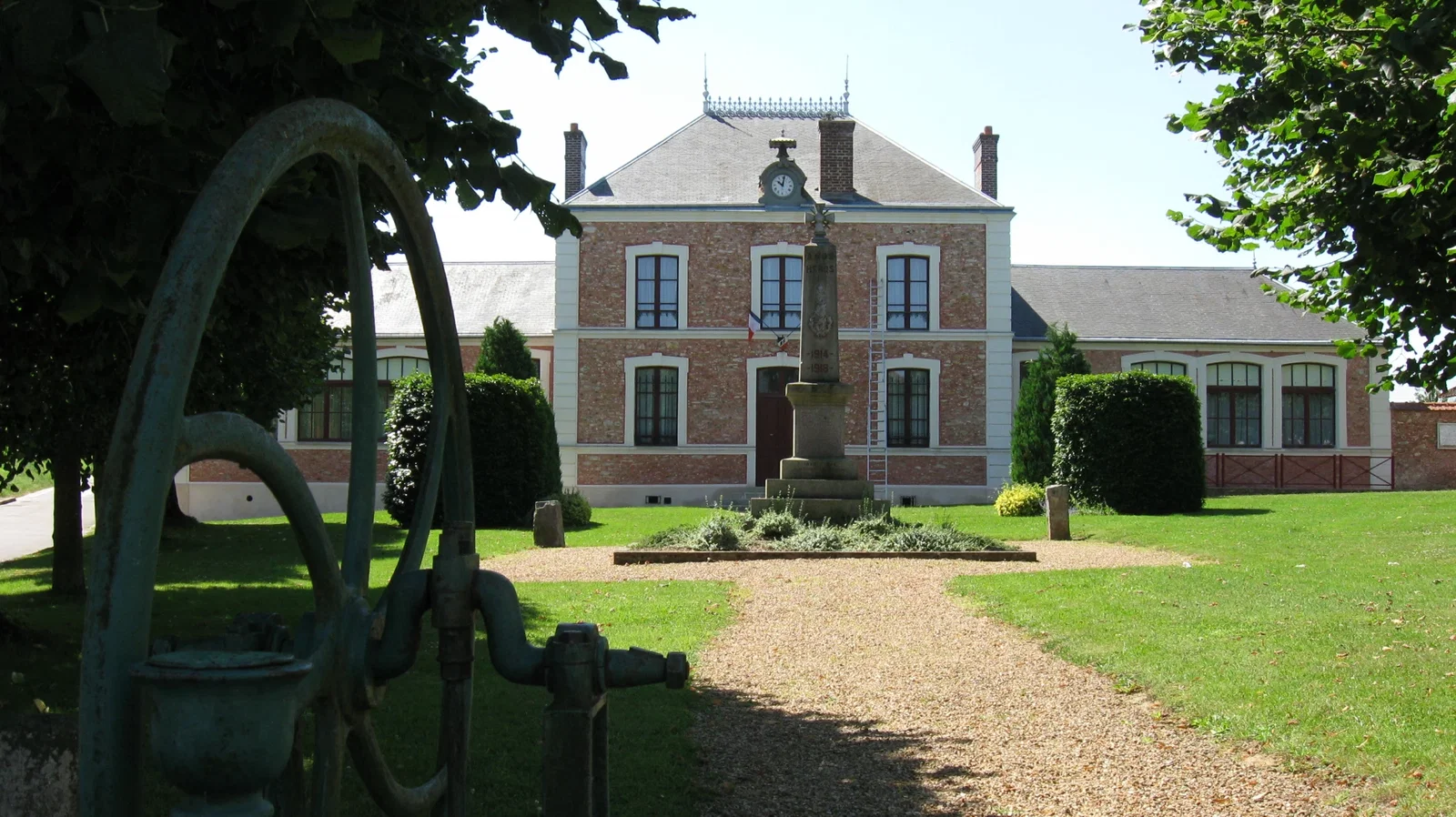 Émancé: Discover all 2+ Museums, Exhibitions & Discounts