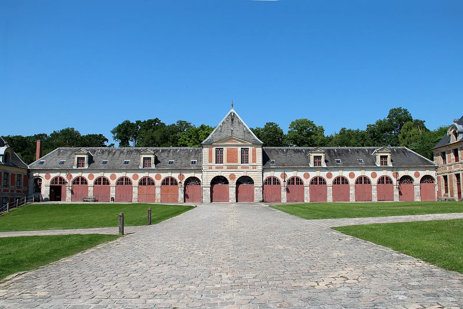 Carriage Museum (Maincy) - Besucherinformationen & Bewertungen