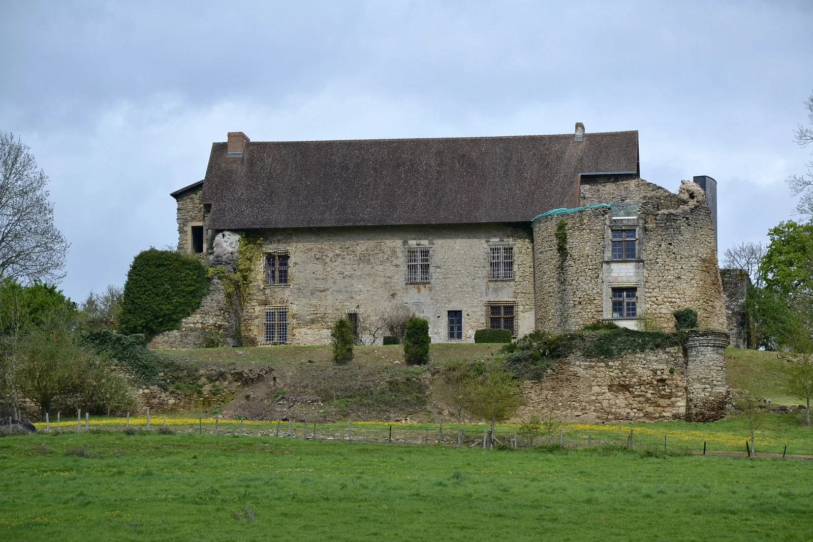 Vicq-sur-Breuilh: Discover all 1+ Museums, Exhibitions & Discounts