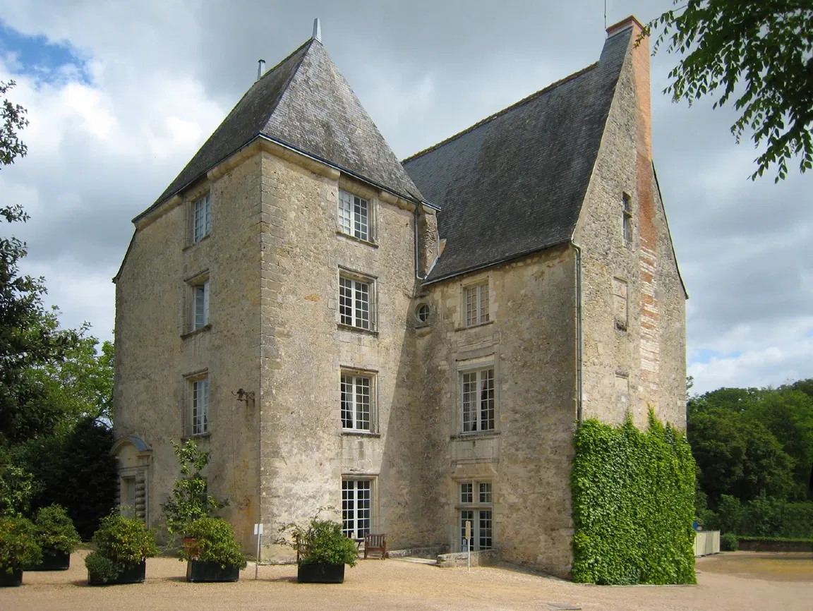 Saché: Discover all 3+ Museums, Exhibitions & Discounts
