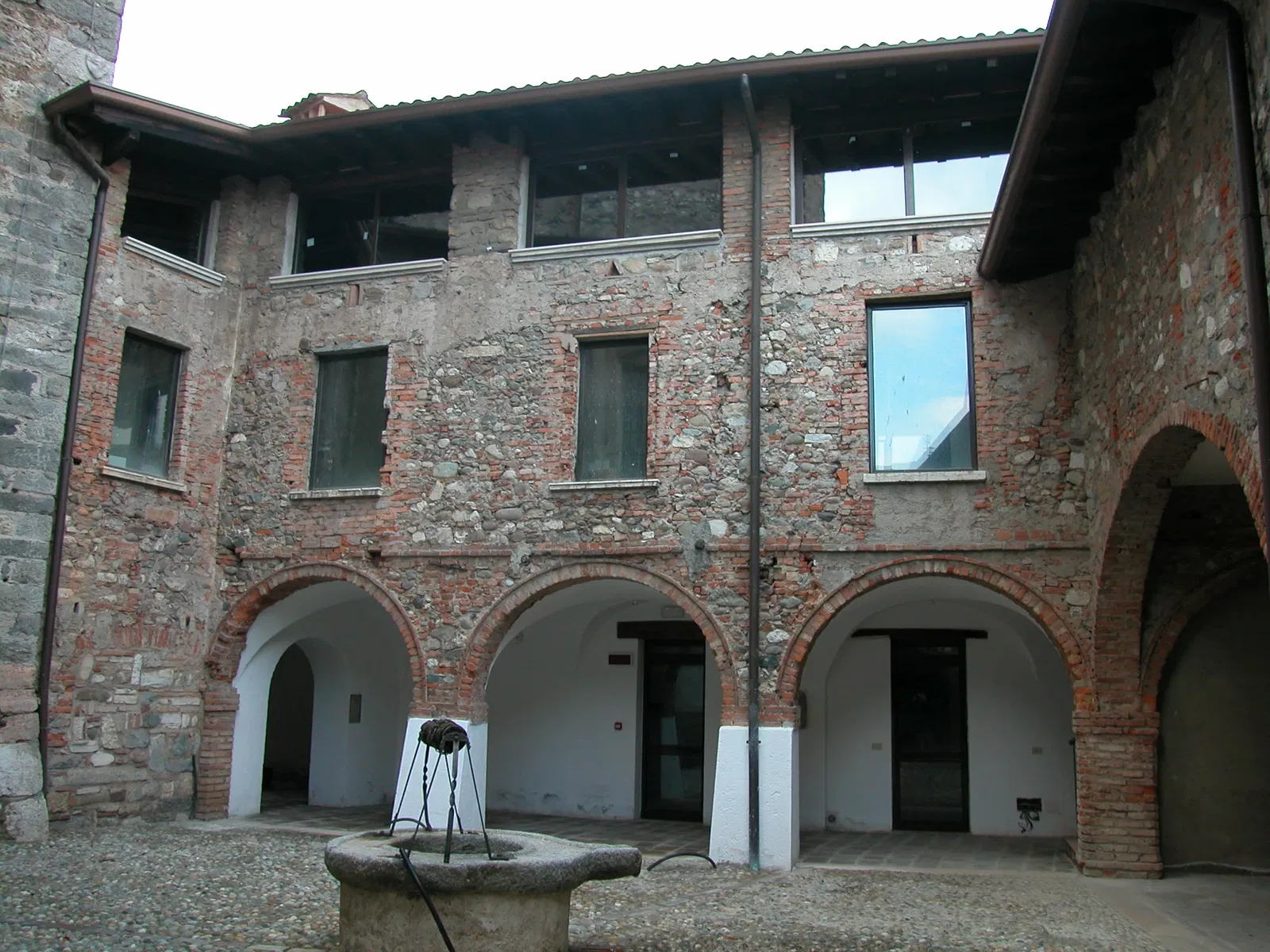 Museo Archeologico della Valle Sabbia (Gavardo) - Visitor Information ...