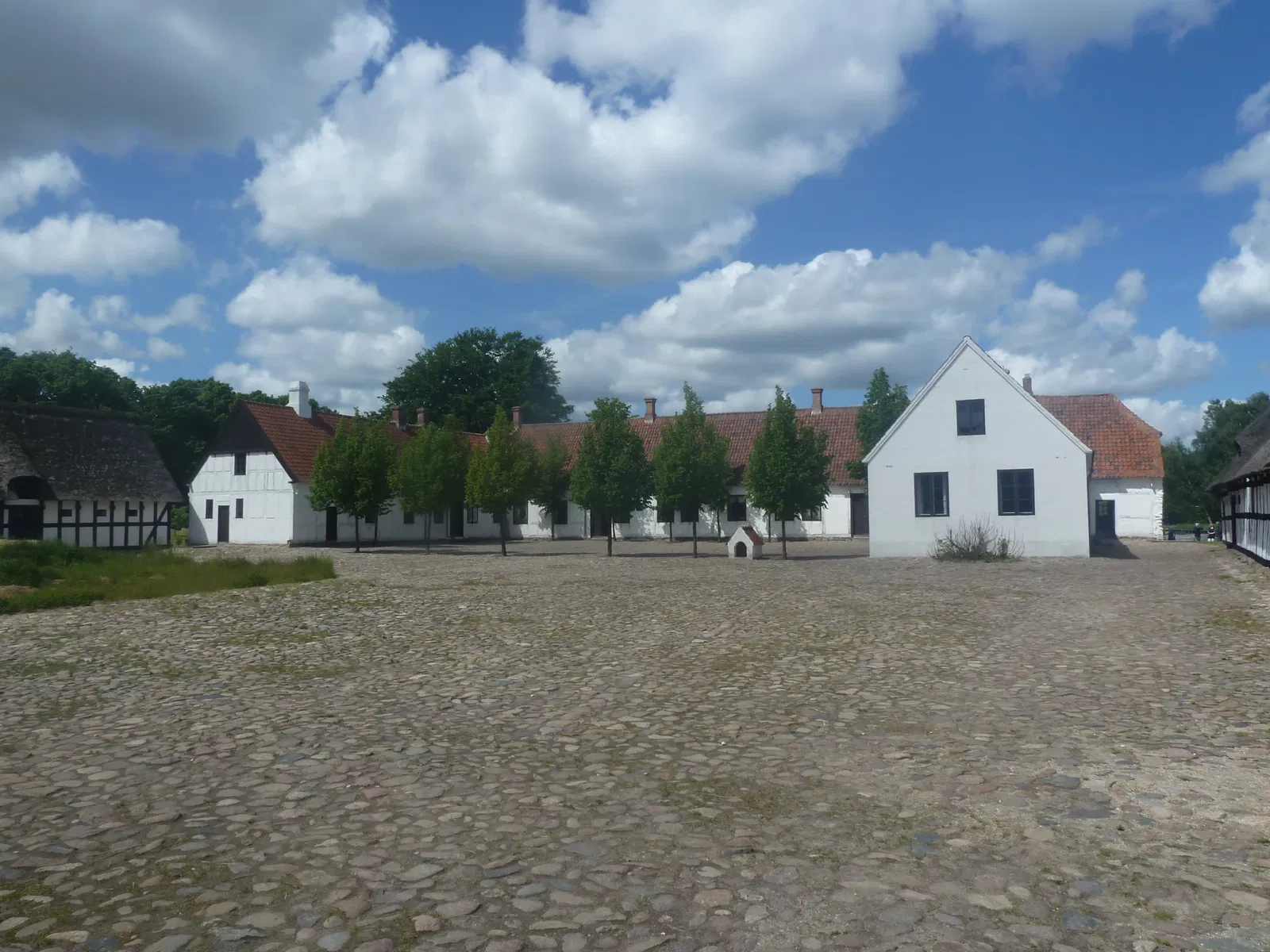 Fjellerup Østergård (Fjellerup Strand) - Besucherinformationen ...