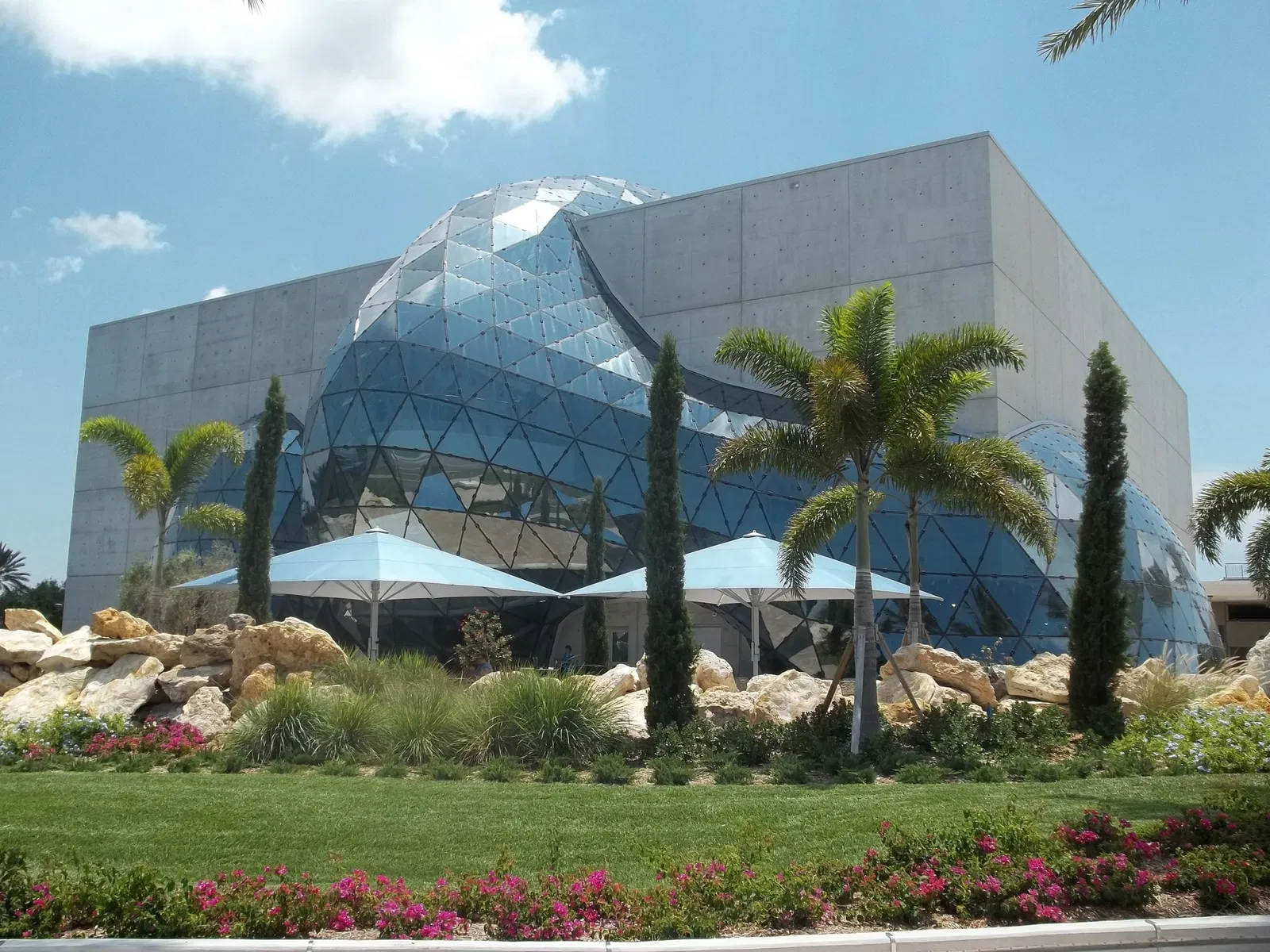 Tickets, Prices & Discounts - The Dalí Museum (Saint Petersburg)
