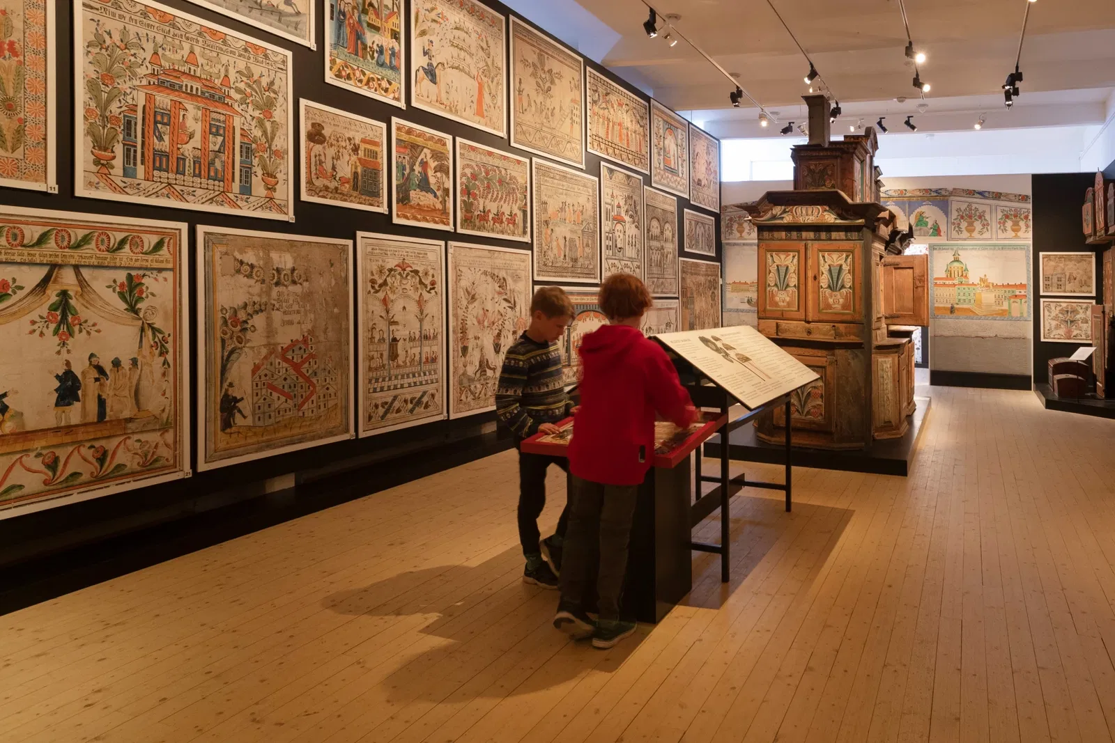 Dala painting - Exhibition at Dalarnas Museum