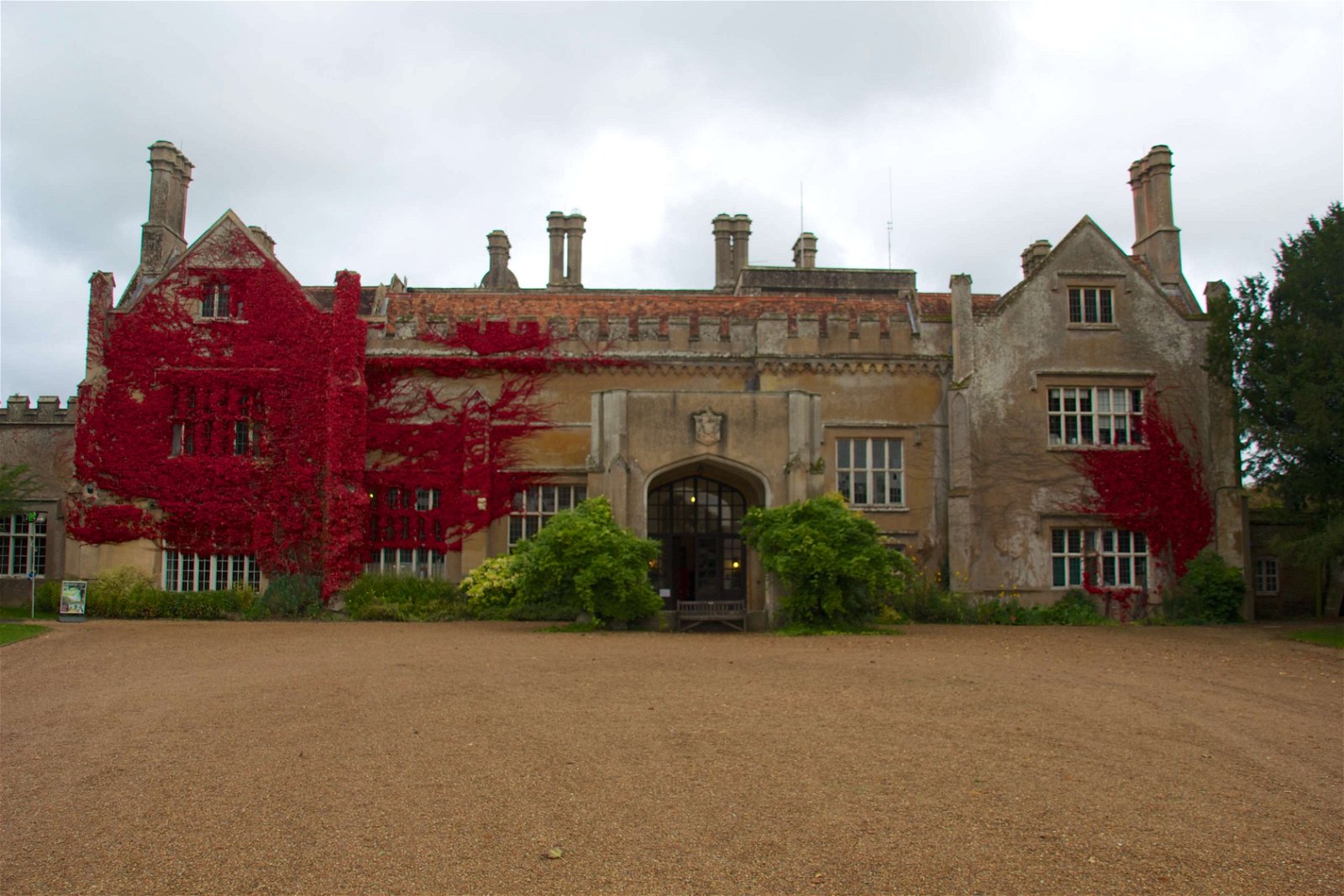 Tickets, Prices & Discounts - Marwell Wildlife (Colden Common)